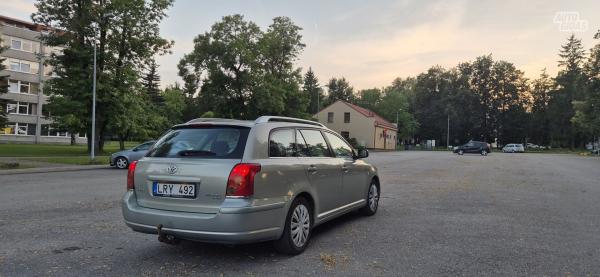 Grey Toyota Avensis 2006 in Alytus, with an engine capacity of 2.20 L and mileage of 351 thousand km for 1450 €, photo 5 on AUTOMOTO.COM.LV