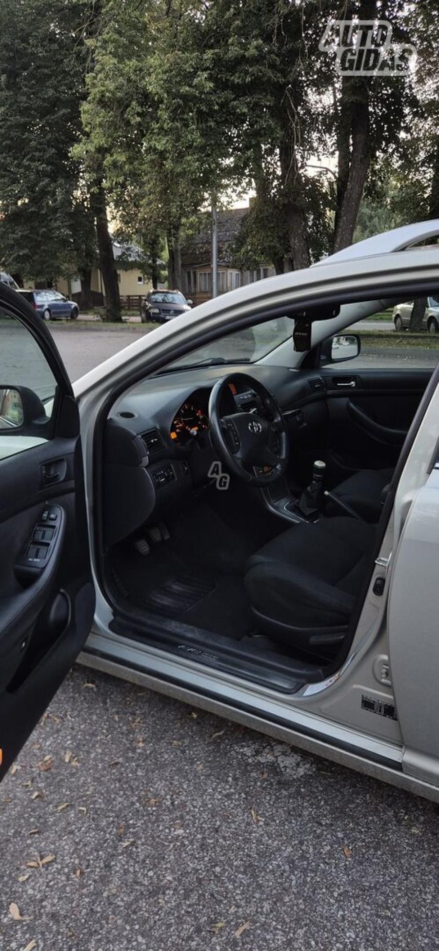 Серый Тойота Авенсис 2006 в Алитус, объемом двигателя 2.20 л и пробегом 351 тыс. км за 1450 €, фото 12 на AUTOMOTO.COM.LV