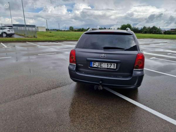 Grey Toyota Avensis 2006 in Panevezys, with an engine capacity of 2.23 L and mileage of 342 thousand km for 1500 €, photo 4 on AUTOMOTO.COM.LV