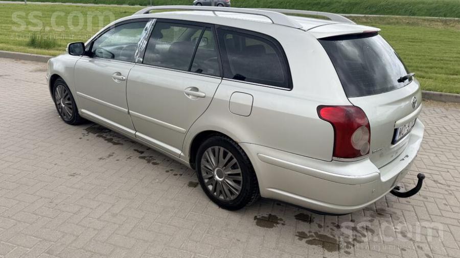 Серый Тойота Авенсис 2006 в Айзкраукле, объемом двигателя 2.20 л и пробегом 432 тыс. км за 1700 €, фото 4 на AUTOMOTO.COM.LV