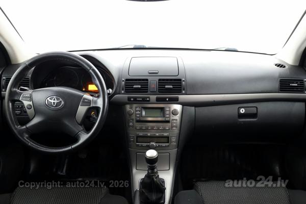 Серый Тойота Авенсис 2006 в Таллин, объемом двигателя 2.20 л и пробегом 322 тыс. км за 1299 €, фото 5 на AUTOMOTO.COM.LV