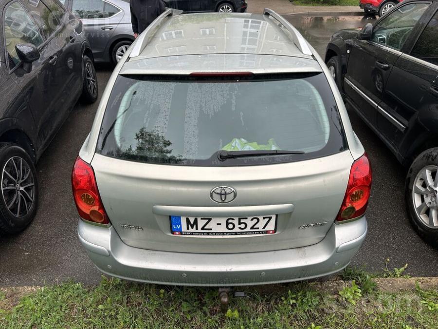 Серый Тойота Авенсис 2006 в Рига, объемом двигателя 2.20 л и пробегом 180 тыс. км за 650 €, фото 4 на AUTOMOTO.COM.LV