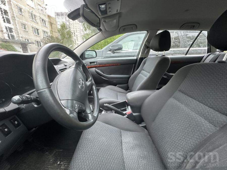 Серый Тойота Авенсис 2006 в Рига, объемом двигателя 2.20 л и пробегом 180 тыс. км за 650 €, фото 6 на AUTOMOTO.COM.LV
