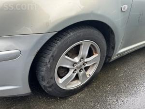 Серый Тойота Авенсис 2006 в Рига, объемом двигателя 2.20 л и пробегом 180 тыс. км за 650 €, фото 8 на AUTOMOTO.COM.LV
