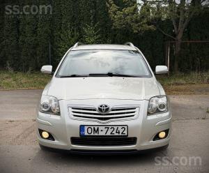 Серый Тойота Авенсис 2006 в Елгава, объемом двигателя 2.20 л и пробегом 247 тыс. км за 2899 €, фото 4 на AUTOMOTO.COM.LV