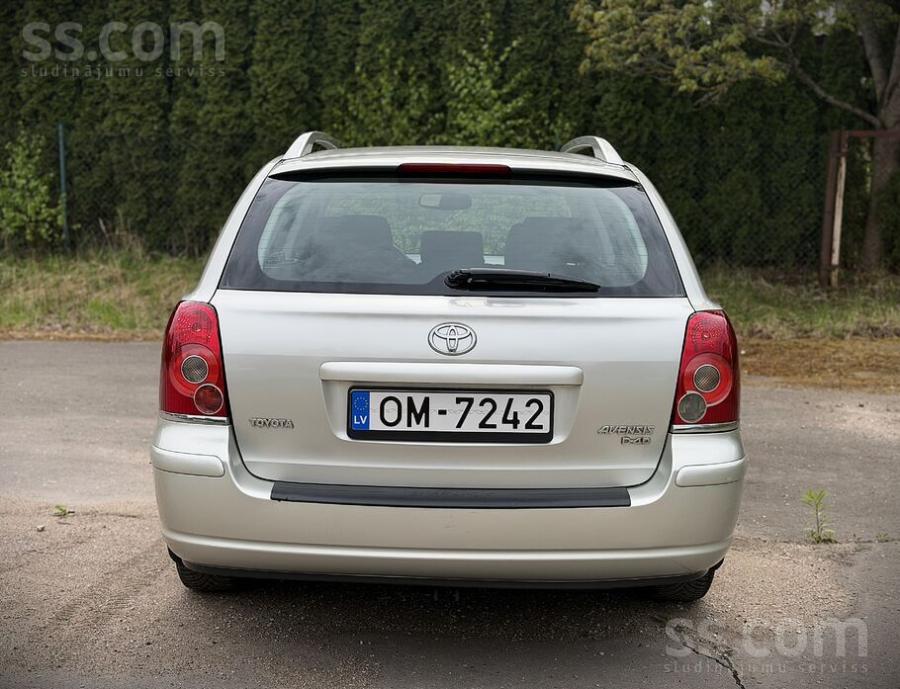 Серый Тойота Авенсис 2006 в Елгава, объемом двигателя 2.20 л и пробегом 247 тыс. км за 2899 €, фото 7 на AUTOMOTO.COM.LV