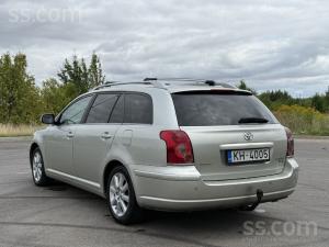 Pelēks Toyota Avensis 2006 Dobele, ar dzinēja tilpumu 2.00 L un nobraukumu 0 tūkst. km par 1550 €, foto 4 vietnē AUTOMOTO.COM.LV