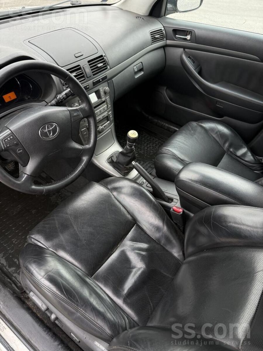 Pelēks Toyota Avensis 2006 Dobele, ar dzinēja tilpumu 2.00 L un nobraukumu 0 tūkst. km par 1550 €, foto 6 vietnē AUTOMOTO.COM.LV