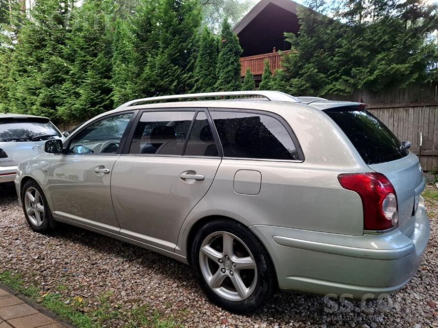 Grey Toyota Avensis 2006 in Riga, with an engine capacity of 2.20 L and mileage of 320 thousand km for 1470 €, photo 6 on AUTOMOTO.COM.LV