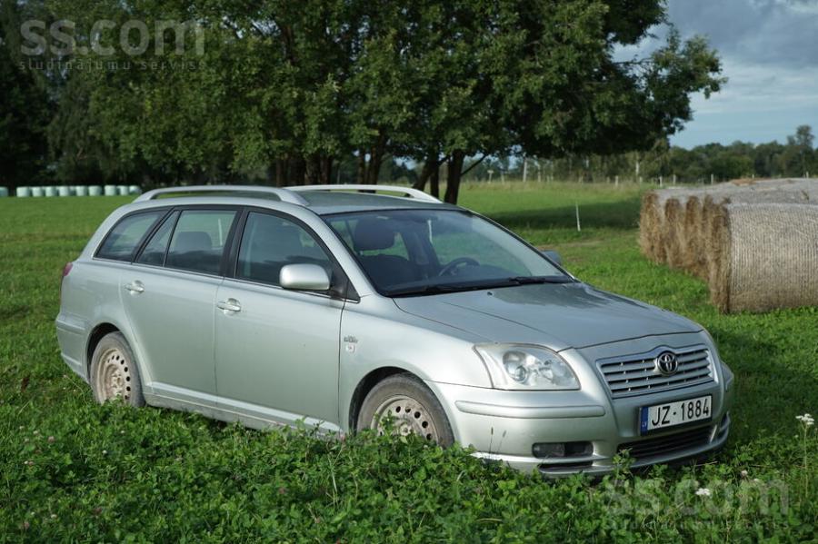 Серый Тойота Авенсис 2006 в Валмиера, объемом двигателя 2.20 л и пробегом 420 тыс. км за 1800 €, фото 4 на AUTOMOTO.COM.LV