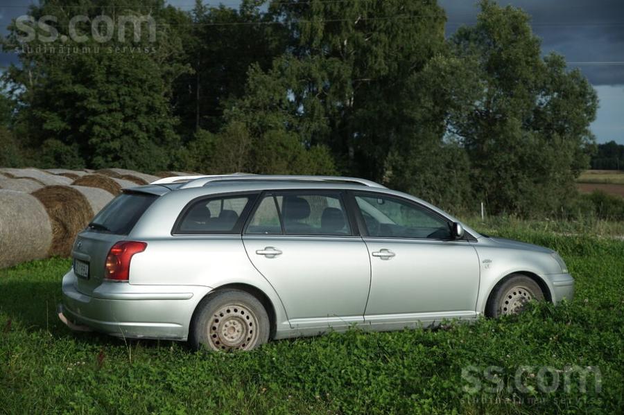 Серый Тойота Авенсис 2006 в Валмиера, объемом двигателя 2.20 л и пробегом 420 тыс. км за 1800 €, фото 5 на AUTOMOTO.COM.LV