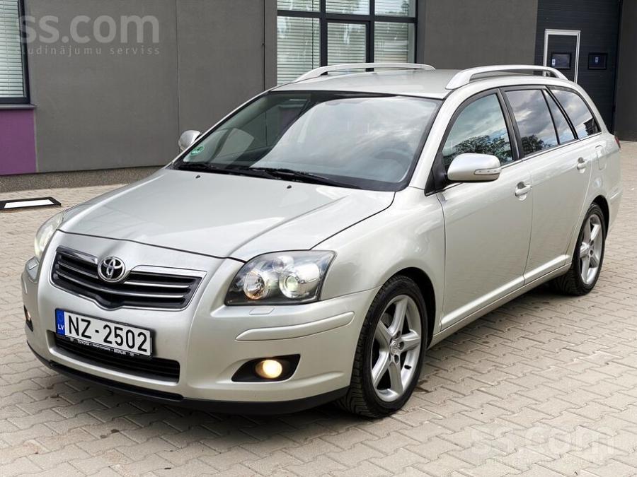 Серый Тойота Авенсис 2006 в Рига, объемом двигателя 2.20 л и пробегом 275 тыс. км за 2900 €, фото 1 на AUTOMOTO.COM.LV