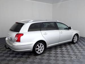 Pelēks Toyota Avensis 2006 Tallina, ar dzinēja tilpumu 2.20 L un nobraukumu 326 tūkst. km par 999 €, foto 4 vietnē AUTOMOTO.COM.LV