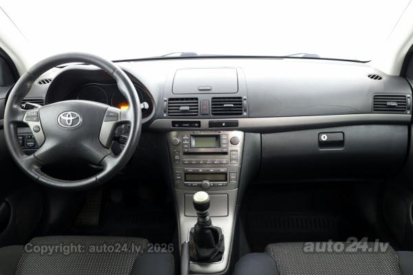 Серый Тойота Авенсис 2006 в Таллин, объемом двигателя 2.20 л и пробегом 326 тыс. км за 999 €, фото 6 на AUTOMOTO.COM.LV