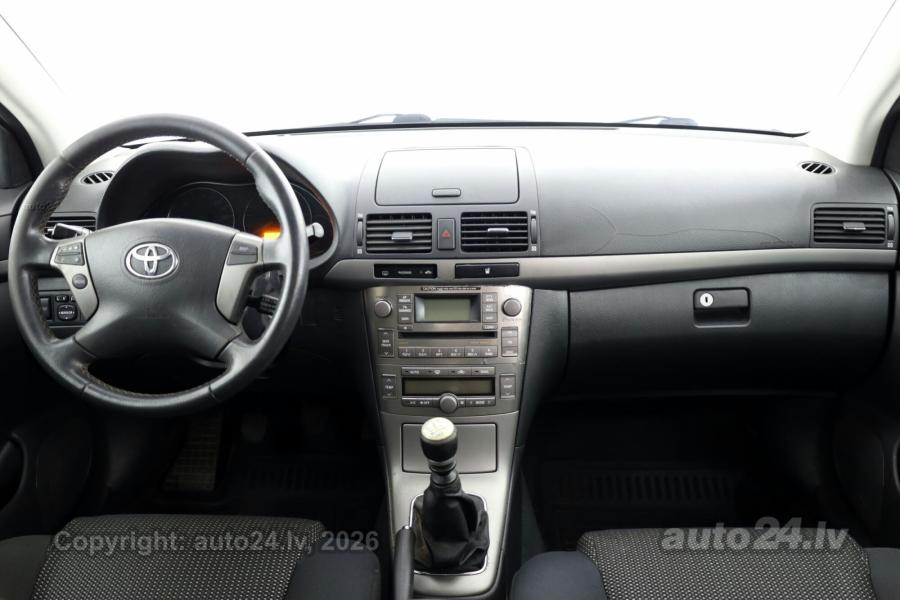 Pelēks Toyota Avensis 2006 Tallina, ar dzinēja tilpumu 2.20 L un nobraukumu 326 tūkst. km par 999 €, foto 6 vietnē AUTOMOTO.COM.LV