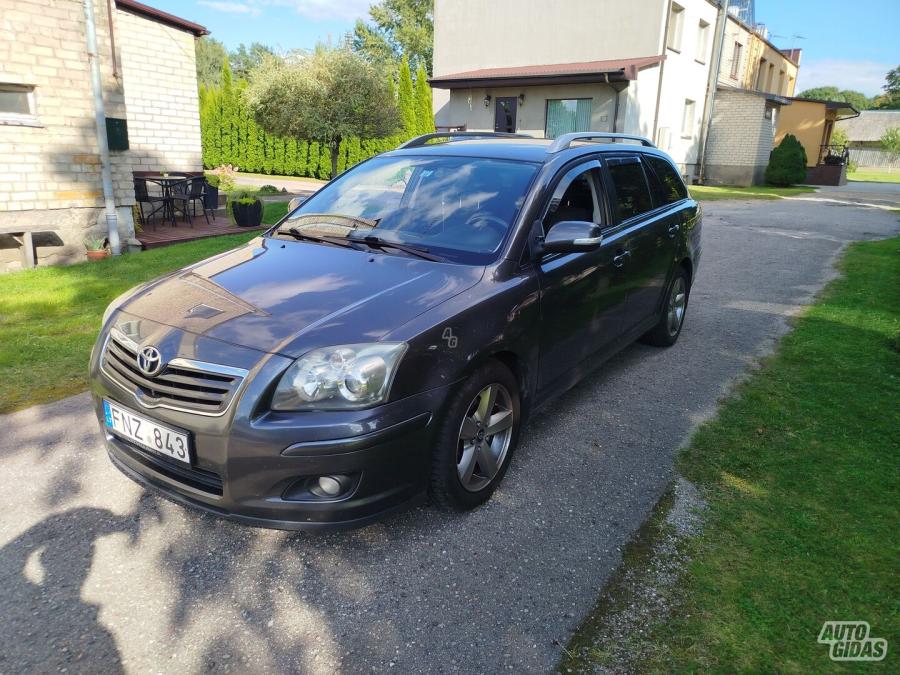 Pelēks Toyota Avensis 2006 Šilalė, ar dzinēja tilpumu 2.20 L un nobraukumu 379 tūkst. km par 3500 €, foto 1 vietnē AUTOMOTO.COM.LV
