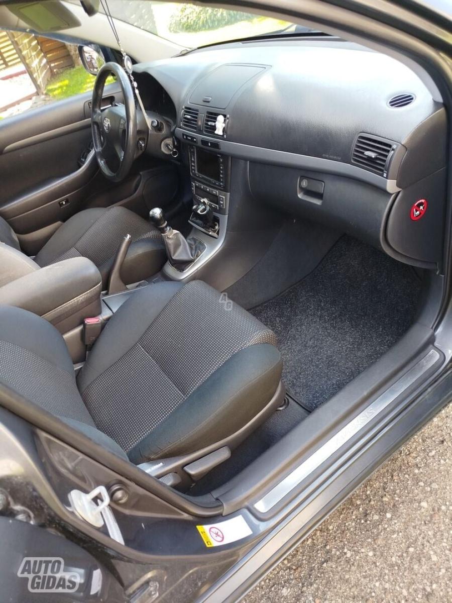 Pelēks Toyota Avensis 2006 Šilalė, ar dzinēja tilpumu 2.20 L un nobraukumu 379 tūkst. km par 3500 €, foto 8 vietnē AUTOMOTO.COM.LV