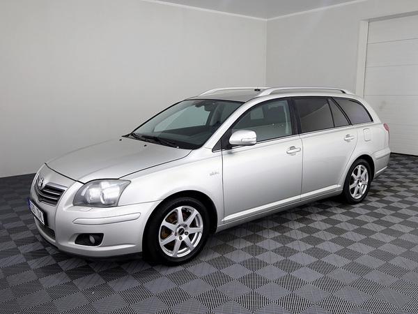 Pelēks Toyota Avensis 2006 Tallina, ar dzinēja tilpumu 2.20 L un nobraukumu 326 tūkst. km par 999 €, foto 3 vietnē AUTOMOTO.COM.LV