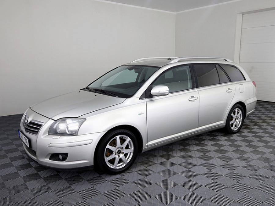 Pelēks Toyota Avensis 2006 Tallina, ar dzinēja tilpumu 2.20 L un nobraukumu 326 tūkst. km par 999 €, foto 3 vietnē AUTOMOTO.COM.LV