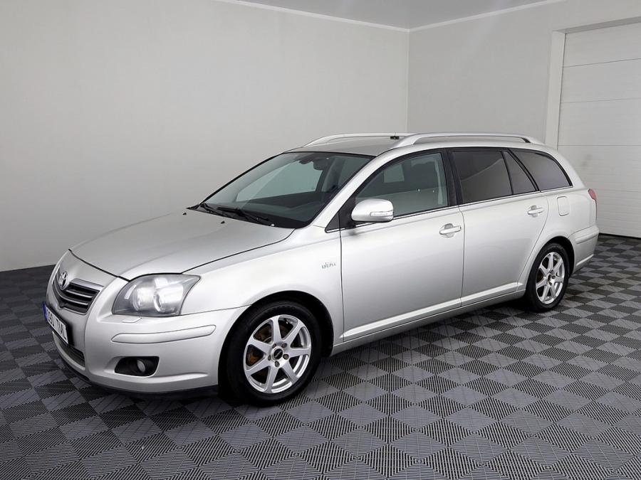 Pelēks Toyota Avensis 2006 Tallina, ar dzinēja tilpumu 2.20 L un nobraukumu 326 tūkst. km par 999 €, foto 10 vietnē AUTOMOTO.COM.LV