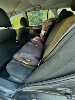 Pelēks Toyota Avensis 2006 Vievis, ar dzinēja tilpumu 2.23 L un nobraukumu 390 tūkst. km par 2200 €, foto 12 vietnē AUTOMOTO.COM.LV
