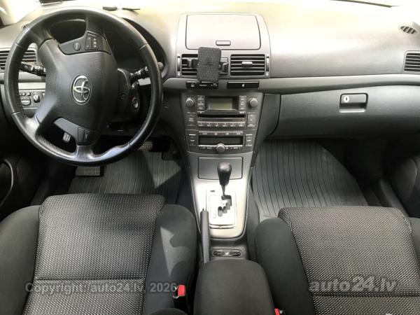 Grey Toyota Avensis 2006 in Tallinn, with an engine capacity of 2.40 L and mileage of 282 thousand km for 2990 €, photo 7 on AUTOMOTO.COM.LV