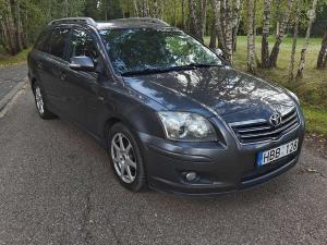 Grey Toyota Avensis 2006 in Vilnius, with an engine capacity of 2.23 L and mileage of 325 thousand km for 1800 €, photo  on AUTOMOTO.COM.LV