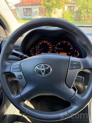 Grey Toyota Avensis 2006 in Ventspils, with an engine capacity of 2.20 L and mileage of 292 thousand km for 2290 €, photo 12 on AUTOMOTO.COM.LV