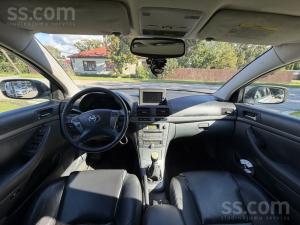 Grey Toyota Avensis 2006 in Ventspils, with an engine capacity of 2.20 L and mileage of 292 thousand km for 2290 €, photo 14 on AUTOMOTO.COM.LV