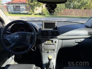 Grey Toyota Avensis 2006 in Ventspils, with an engine capacity of 2.20 L and mileage of 292 thousand km for 2290 €, photo 15 on AUTOMOTO.COM.LV