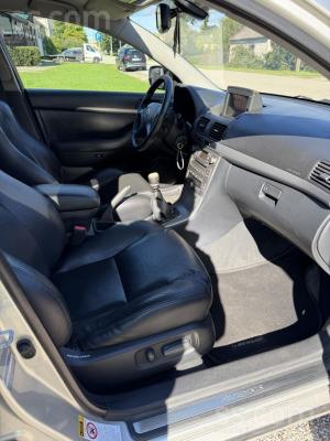 Grey Toyota Avensis 2006 in Ventspils, with an engine capacity of 2.20 L and mileage of 292 thousand km for 2290 €, photo 18 on AUTOMOTO.COM.LV