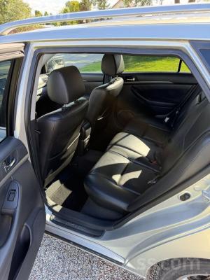 Grey Toyota Avensis 2006 in Ventspils, with an engine capacity of 2.20 L and mileage of 292 thousand km for 2290 €, photo 20 on AUTOMOTO.COM.LV