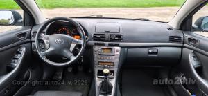 Pelēks Toyota Avensis 2006 Pērnava, ar dzinēja tilpumu 2.20 L un nobraukumu 288 tūkst. km par 3400 €, foto 6 vietnē AUTOMOTO.COM.LV