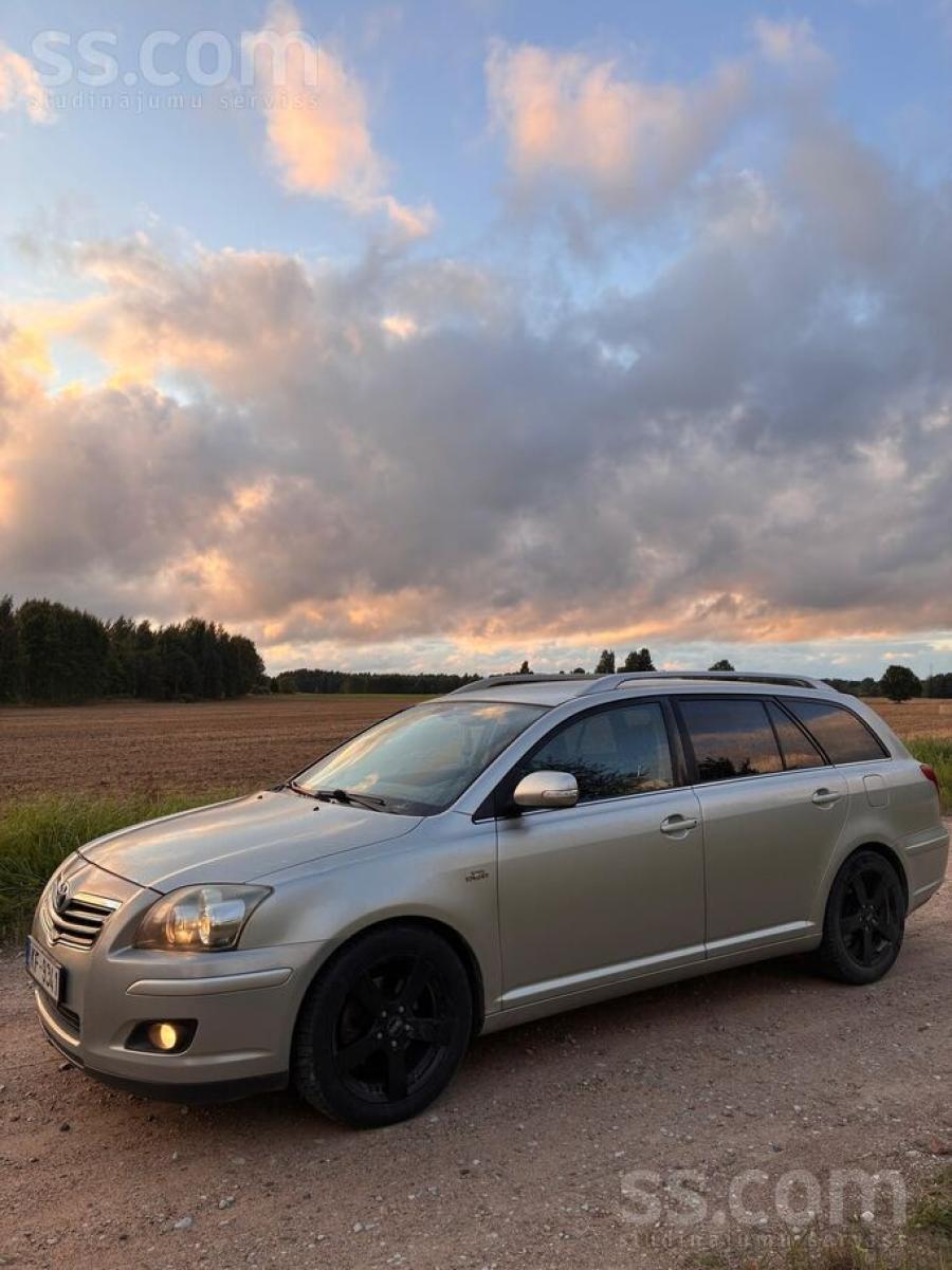 Pelēks Toyota Avensis 2006 Talsi, ar dzinēja tilpumu 2.20 L un nobraukumu 320 tūkst. km par 2200 €, foto 1 vietnē AUTOMOTO.COM.LV