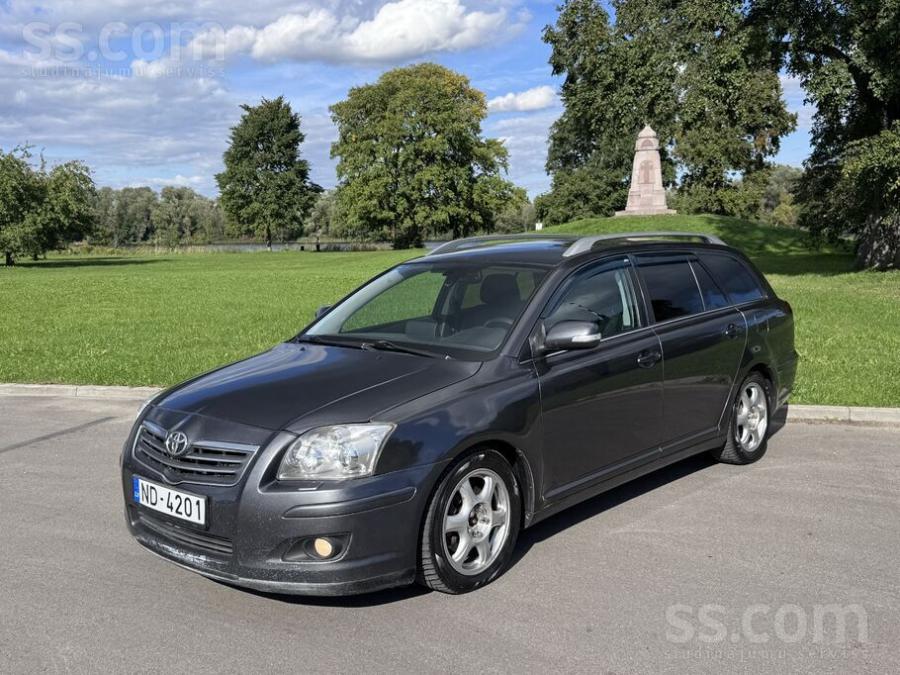 Серый Тойота Авенсис 2006 в Рига, объемом двигателя 2.20 л и пробегом 0 тыс. км за 1690 €, фото 1 на AUTOMOTO.COM.LV