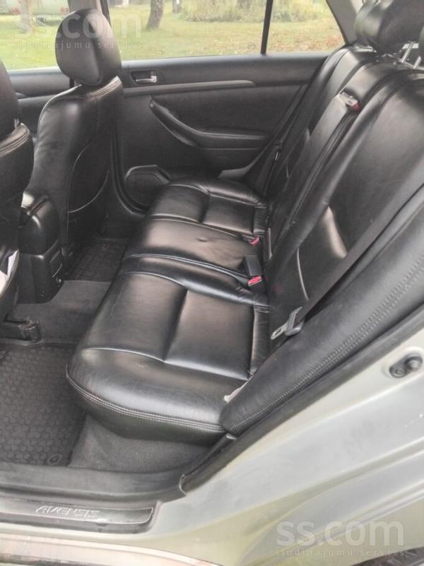 Pelēks Toyota Avensis 2006 Bauska, ar dzinēja tilpumu 2.00 L un nobraukumu 394 tūkst. km par 1690 €, foto 9 vietnē AUTOMOTO.COM.LV