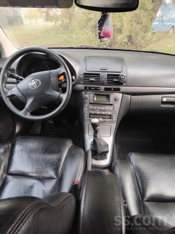 Pelēks Toyota Avensis 2006 Bauska, ar dzinēja tilpumu 2.00 L un nobraukumu 394 tūkst. km par 1690 €, foto 10 vietnē AUTOMOTO.COM.LV