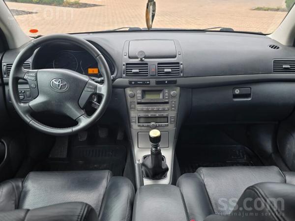 Pelēks Toyota Avensis 2006 Rīga, ar dzinēja tilpumu 2.00 L un nobraukumu 373 tūkst. km par 1850 €, foto 8 vietnē AUTOMOTO.COM.LV