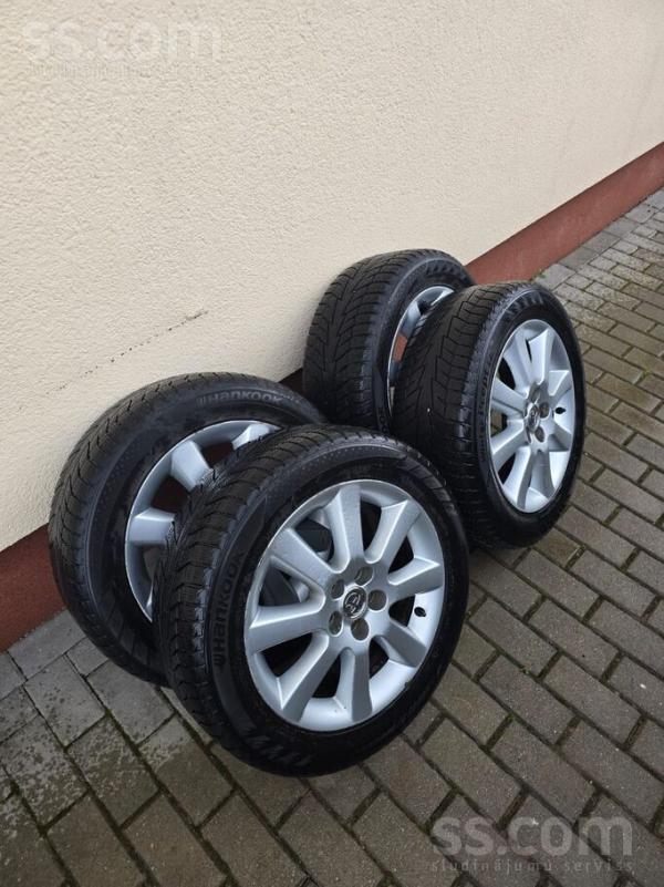 Pelēks Toyota Avensis 2006 Rīga, ar dzinēja tilpumu 2.00 L un nobraukumu 373 tūkst. km par 1850 €, foto 11 vietnē AUTOMOTO.COM.LV