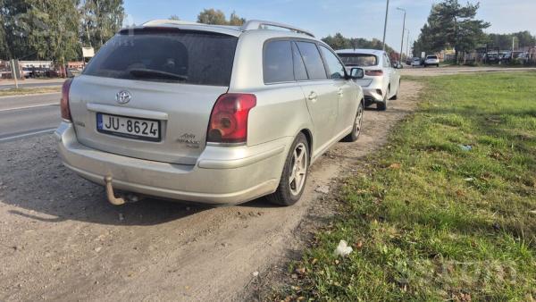 Серый Тойота Авенсис 2006 в Рига, объемом двигателя 2.20 л и пробегом 354 тыс. км за 1290 €, фото 4 на AUTOMOTO.COM.LV