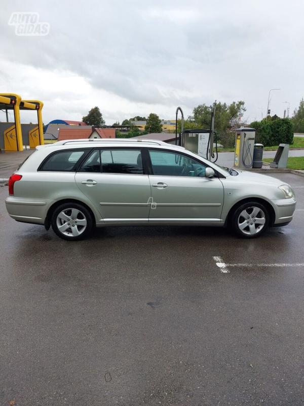 Toyota Avensis 2006 Viļņa vietnē Pelēks Toyota Avensis 2006 Viļņa, ar dzinēja tilpumu 2.20 L un nobraukumu 262 tūkst. km par 1480 €, foto 4 vietnē AUTOMOTO.COM.LV