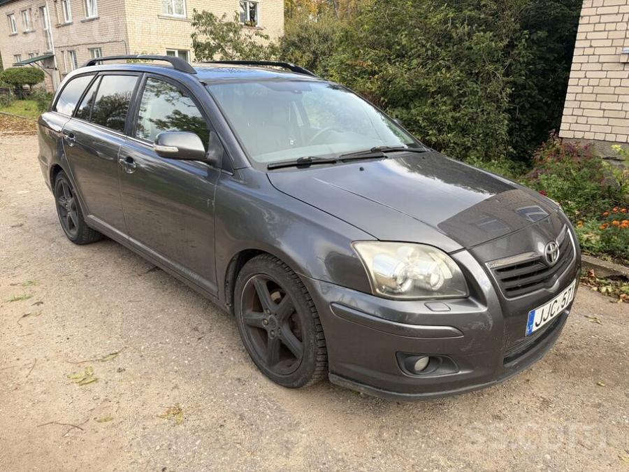 Серый Тойота Авенсис 2006 в Даугавпилс, объемом двигателя 2.20 л и пробегом 356 тыс. км за 750 €, фото 1 на AUTOMOTO.COM.LV