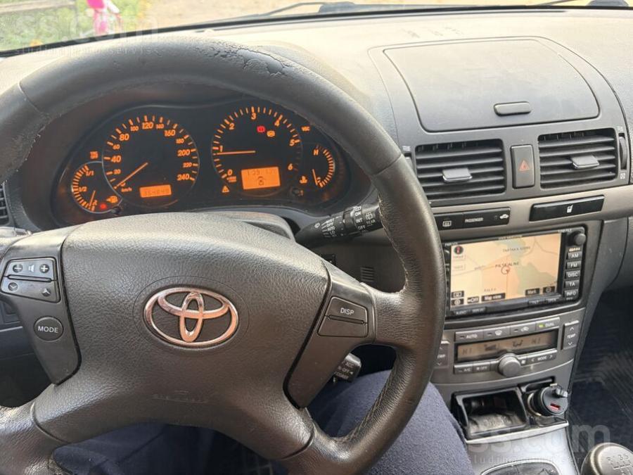 Серый Тойота Авенсис 2006 в Даугавпилс, объемом двигателя 2.20 л и пробегом 356 тыс. км за 750 €, фото 4 на AUTOMOTO.COM.LV