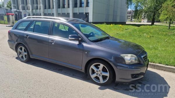 Grey Toyota Avensis 2007 in Daugavpils, with an engine capacity of 2.20 L and mileage of 487 thousand km for 1300 €, photo 2 on AUTOMOTO.COM.LV
