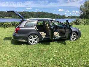 Grey Toyota Avensis 2007 in Riga, with an engine capacity of 2.20 L and mileage of 320 thousand km for 3000 €, photo 6 on AUTOMOTO.COM.LV