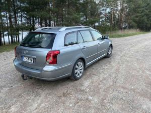 Grey Toyota Avensis 2007 in Gargzdai, with an engine capacity of 2.00 L and mileage of 405 thousand km for 1200 €, photo 4 on AUTOMOTO.COM.LV