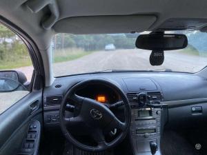 Grey Toyota Avensis 2007 in Gargzdai, with an engine capacity of 2.00 L and mileage of 405 thousand km for 1200 €, photo 6 on AUTOMOTO.COM.LV