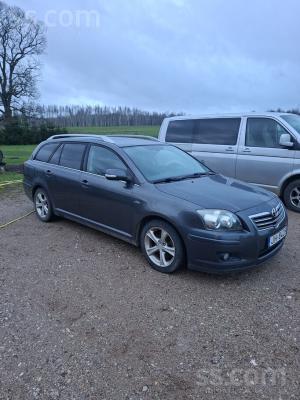Pelēks Toyota Avensis 2007 Balvi, ar dzinēja tilpumu 2.20 L un nobraukumu 360 tūkst. km par 1000 €, foto 4 vietnē AUTOMOTO.COM.LV