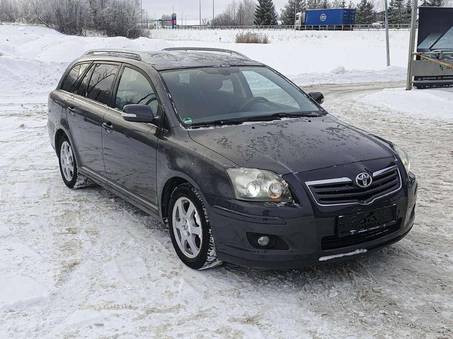 Pelēks Toyota Avensis 2007 Utena, ar dzinēja tilpumu 2.00 L un nobraukumu 292 tūkst. km par 2800 €, foto 4 vietnē AUTOMOTO.COM.LV