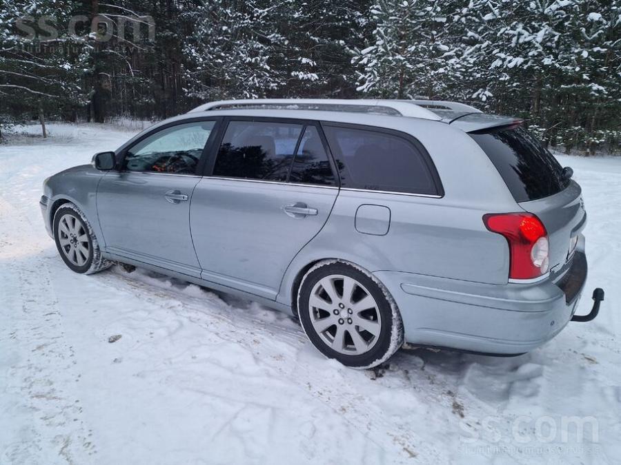 Pelēks Toyota Avensis 2007 Rīga, ar dzinēja tilpumu 2.00 L un nobraukumu 251 tūkst. km par 2550 €, foto 3 vietnē AUTOMOTO.COM.LV